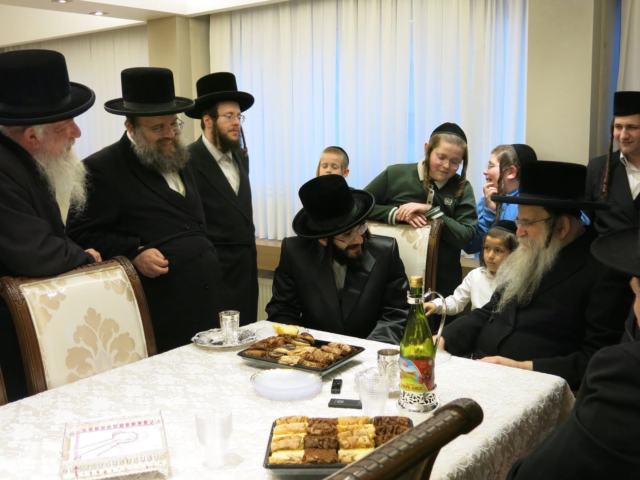 Warm Welcome in Antwerp for Harav R’ Chaim Meir Rokach Shlita - World ...